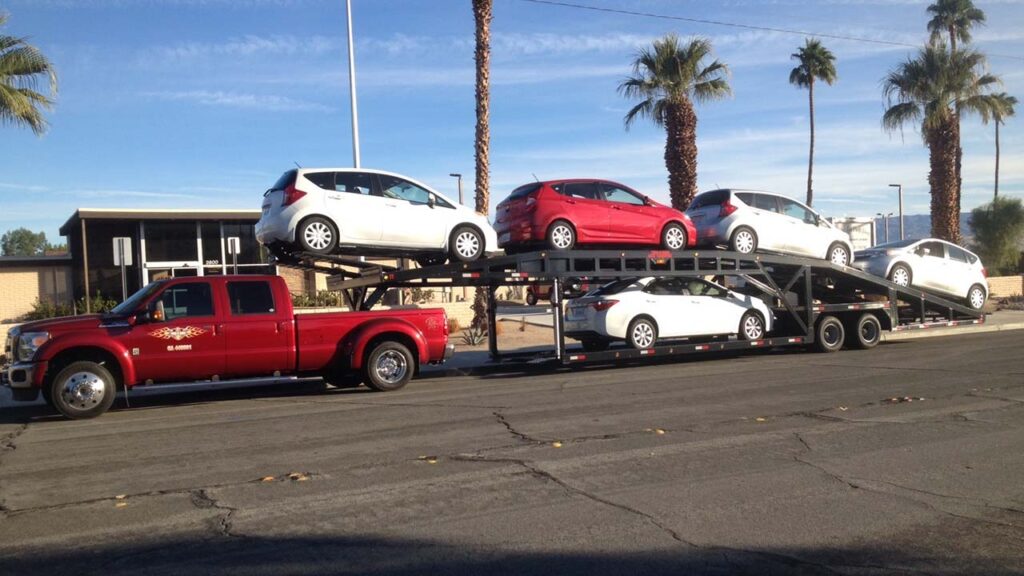 Long Distance Car Towing or Auto Transport? Pros&Cons [2021]